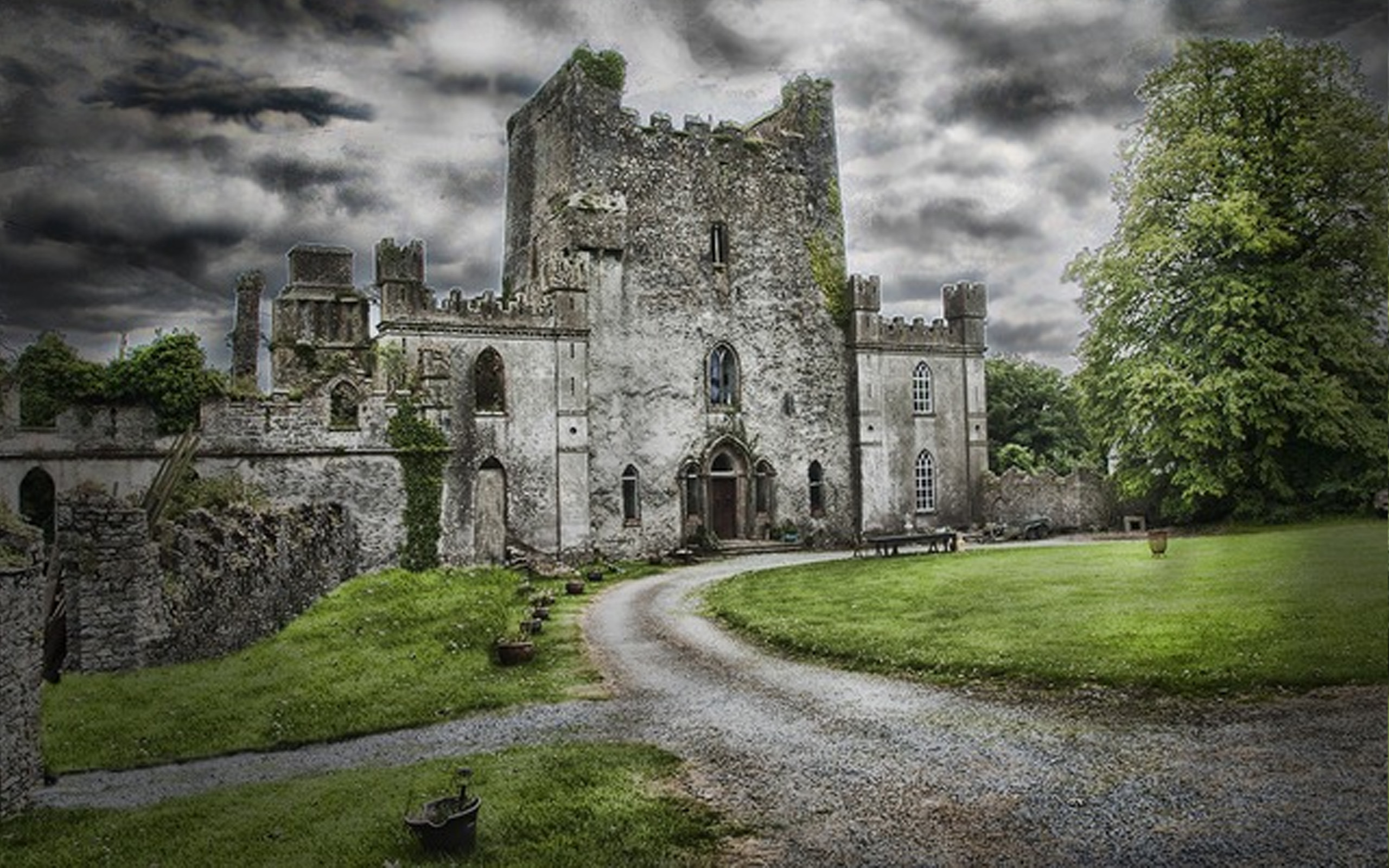 Top 10 Creepy Buildings and Monuments | 3D Design Bureau